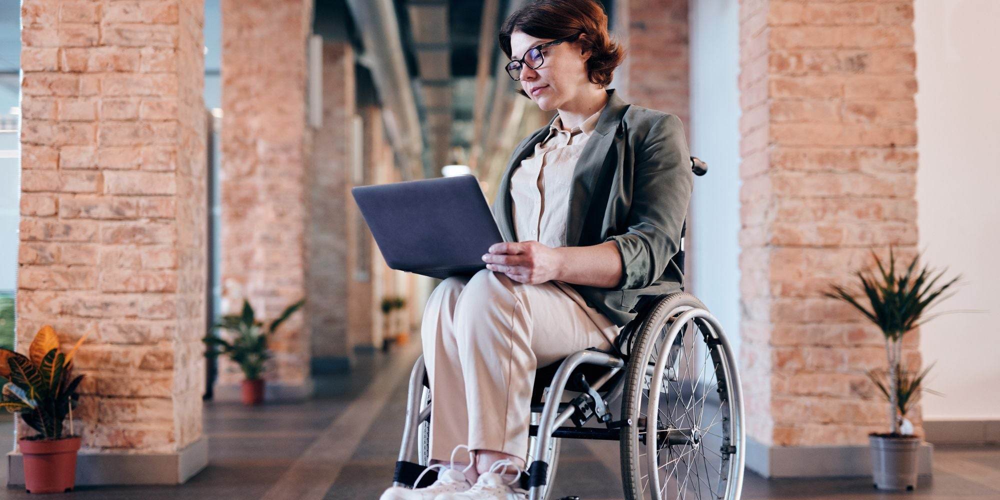 How to Use a Wheelchair Safely: A Comprehensive Guide – Alton Mobility